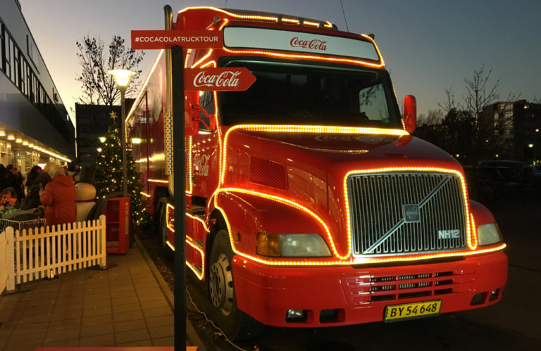 Kom i julestemning: Mød Coca-Cola Julelastbilen - og få en gratis cola!